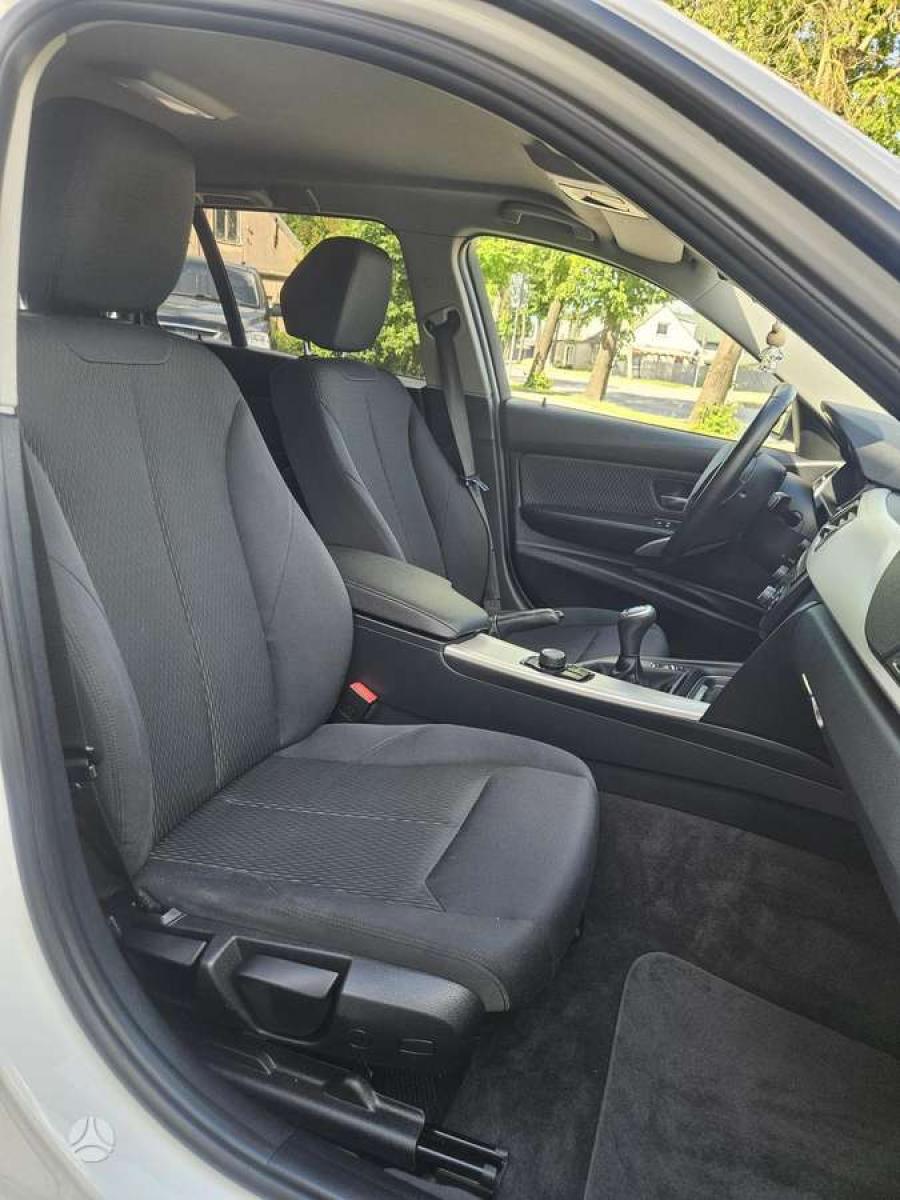 White BMW 316 2013 in Siauliai, with an engine capacity of 2.00 L and mileage of 176 thousand km for 6750 €, photo 18 on AUTOMOTO.COM.LV