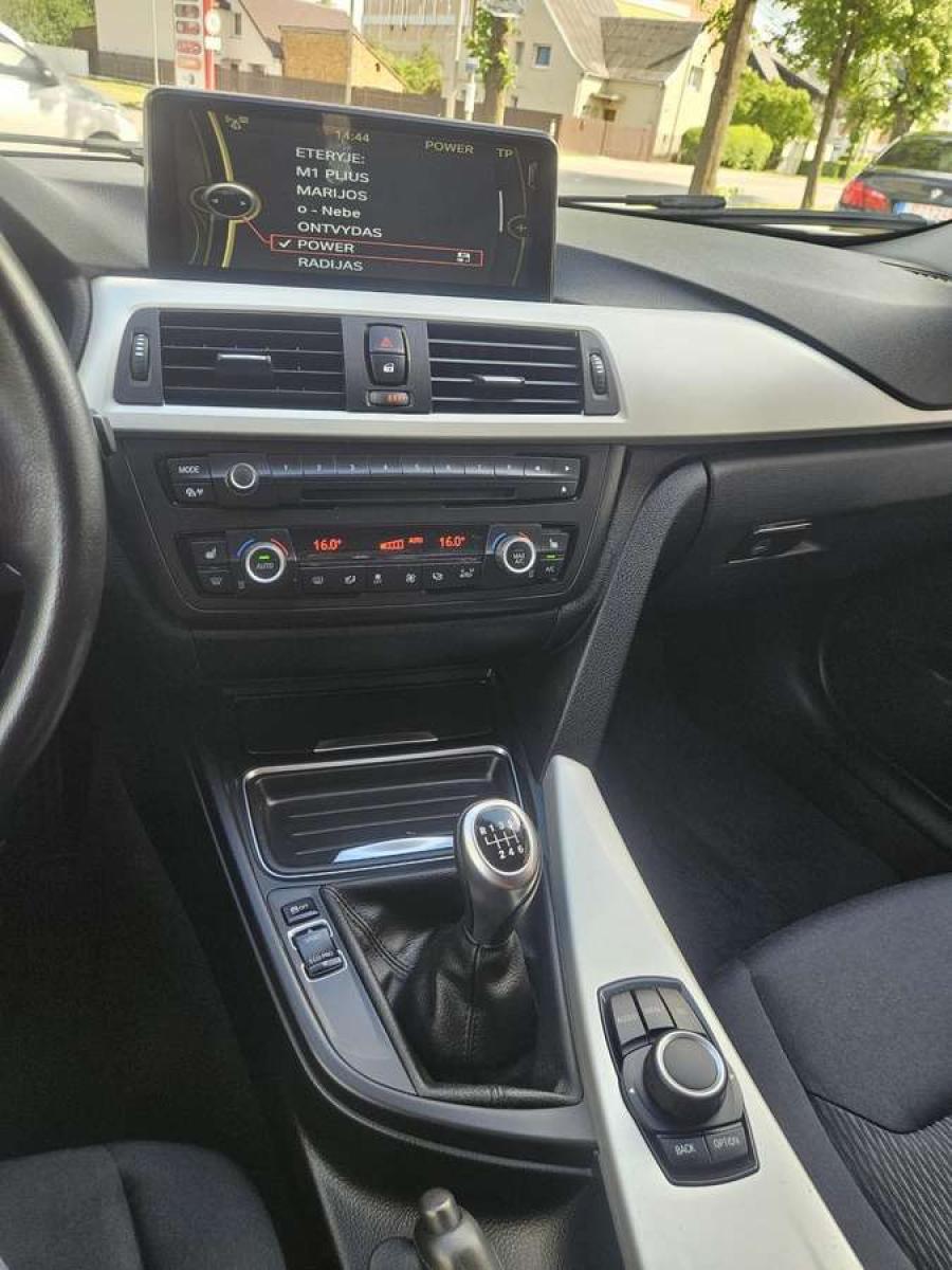 White BMW 316 2013 in Siauliai, with an engine capacity of 2.00 L and mileage of 176 thousand km for 6750 €, photo 22 on AUTOMOTO.COM.LV