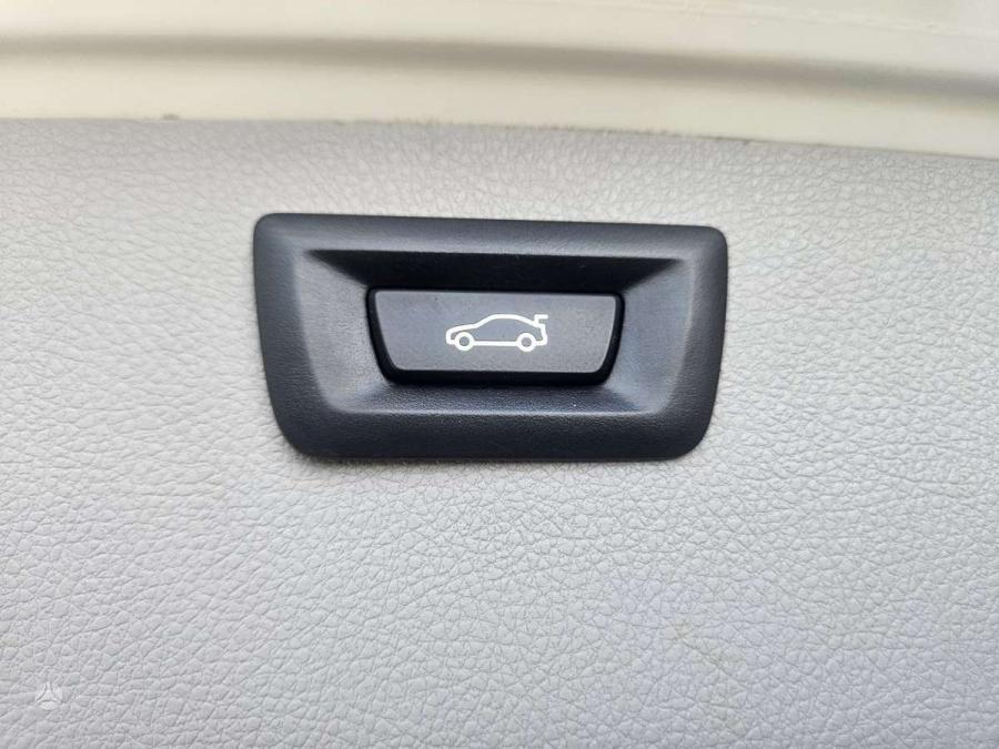 White BMW 316 2013 in Siauliai, with an engine capacity of 2.00 L and mileage of 176 thousand km for 6750 €, photo 25 on AUTOMOTO.COM.LV
