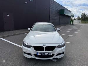 White BMW 316 2013 in Panevezys, with an engine capacity of 2.00 L and mileage of 286 thousand km for 6700 €, photo 4 on AUTOMOTO.COM.LV