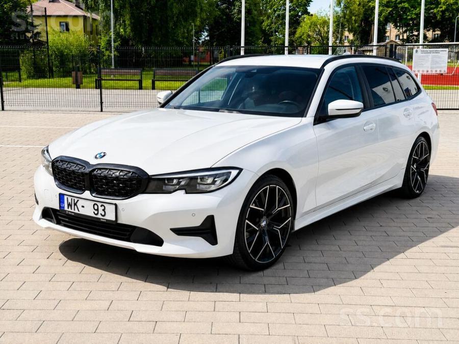 White BMW 316 2022 in Jelgava, with an engine capacity of 2.00 L and mileage of 217 thousand km for 19900 €, photo 3 on AUTOMOTO.COM.LV