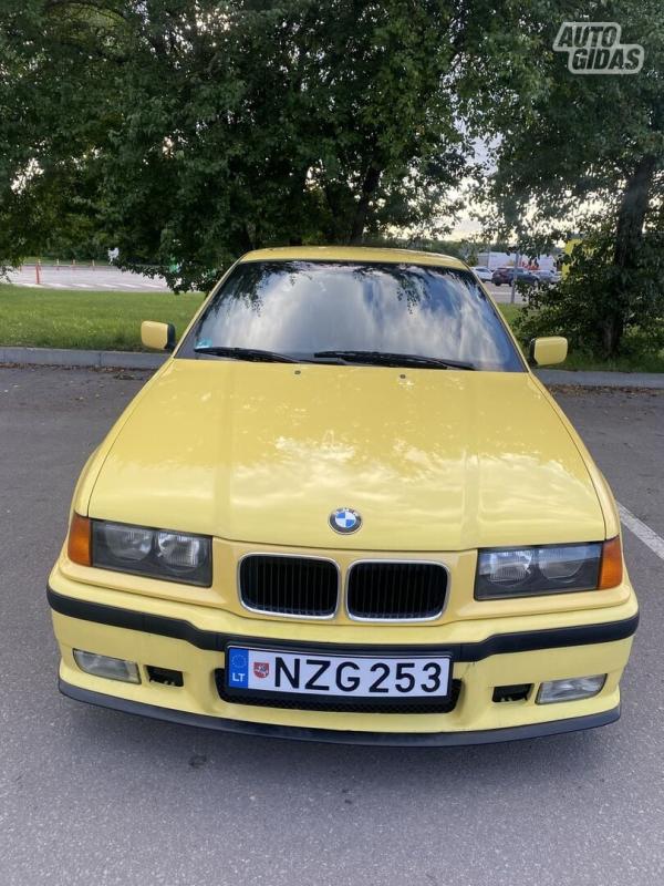 Yellow BMW 316 1994 in Jonava, with an engine capacity of 1.60 L and mileage of 279 thousand km for 4200 €, photo 4 on AUTOMOTO.COM.LV