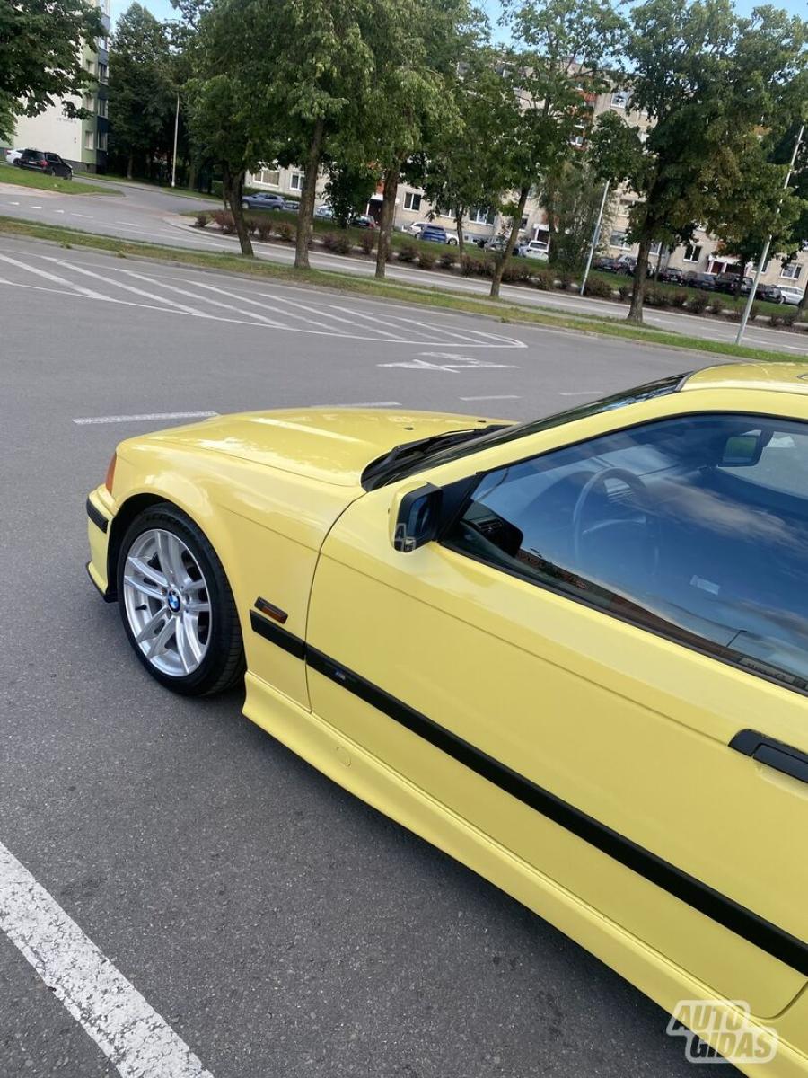 Yellow BMW 316 1994 in Jonava, with an engine capacity of 1.60 L and mileage of 279 thousand km for 4200 €, photo 9 on AUTOMOTO.COM.LV