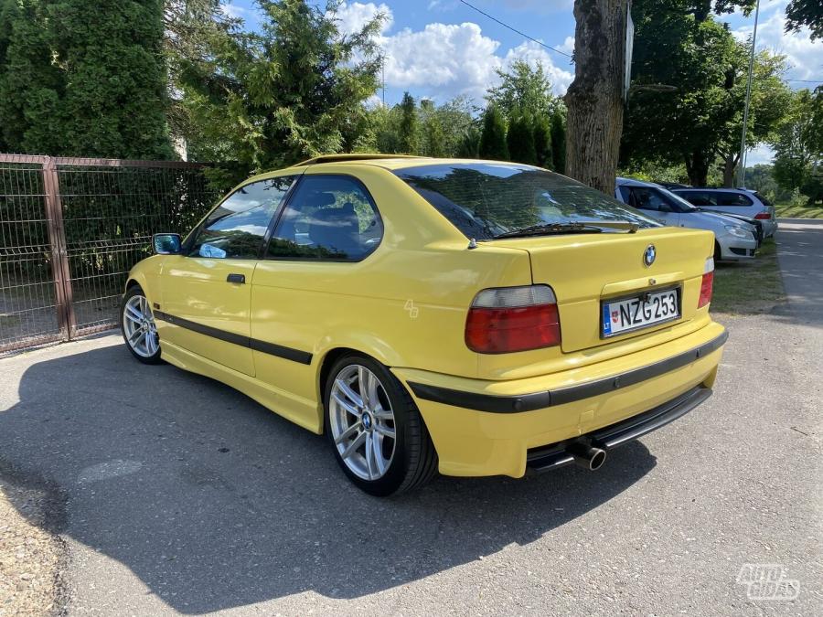 Yellow BMW 316 1994 in Jonava, with an engine capacity of 1.60 L and mileage of 279 thousand km for 4200 €, photo 12 on AUTOMOTO.COM.LV