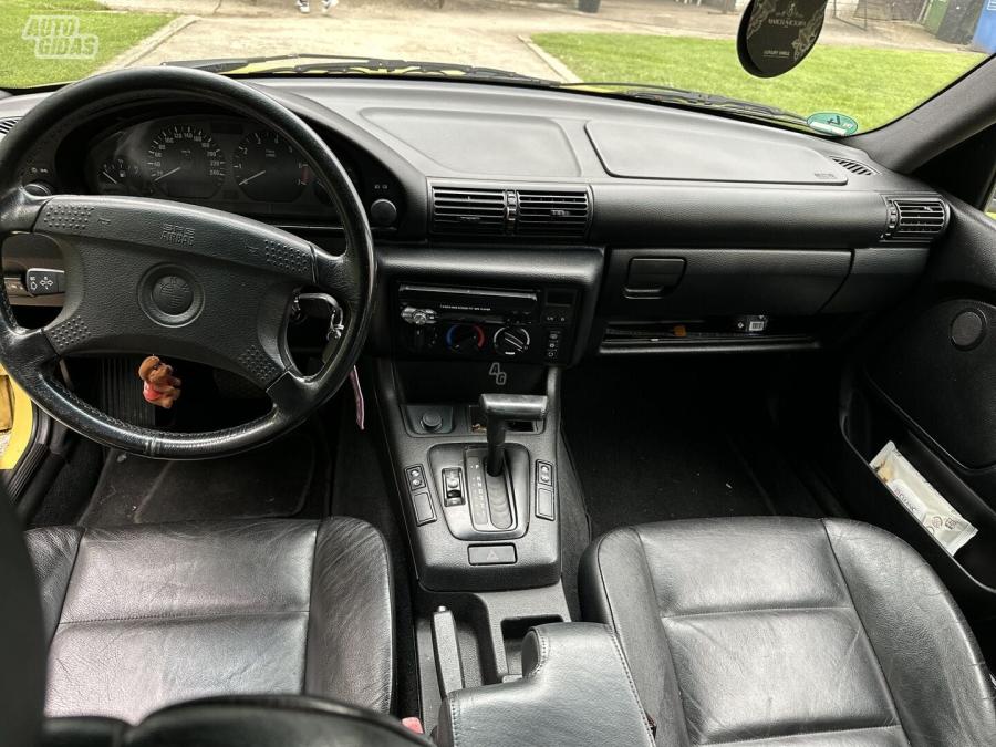 Yellow BMW 316 1994 in Jonava, with an engine capacity of 1.60 L and mileage of 279 thousand km for 4200 €, photo 22 on AUTOMOTO.COM.LV