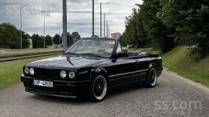 Black BMW 318 1993 in Liepaja, with an engine capacity of 1.80 L and mileage of 246 thousand km for 8490 €, photo  on AUTOMOTO.COM.LV