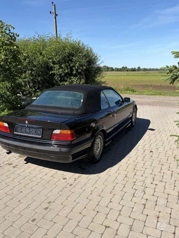 Black BMW 318 1995 in Klaipeda, with an engine capacity of 0.00 L and mileage of 174 thousand km for 3750 €, photo 3 on AUTOMOTO.COM.LV
