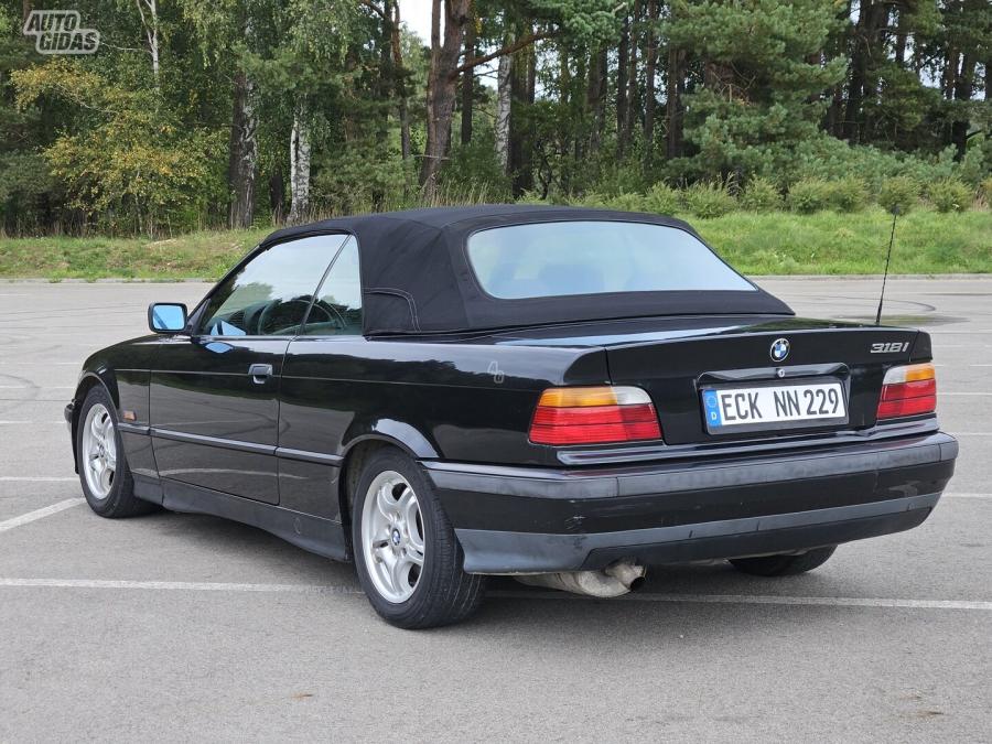 Melns BMW 318 1995 Klaipėda, ar dzinēja tilpumu 1.80 L un nobraukumu 229 tūkst. km par 2899 €, foto 7 vietnē AUTOMOTO.COM.LV