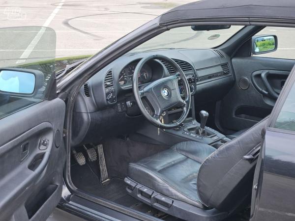 Black BMW 318 1995 in Klaipeda, with an engine capacity of 1.80 L and mileage of 229 thousand km for 2899 €, photo 10 on AUTOMOTO.COM.LV