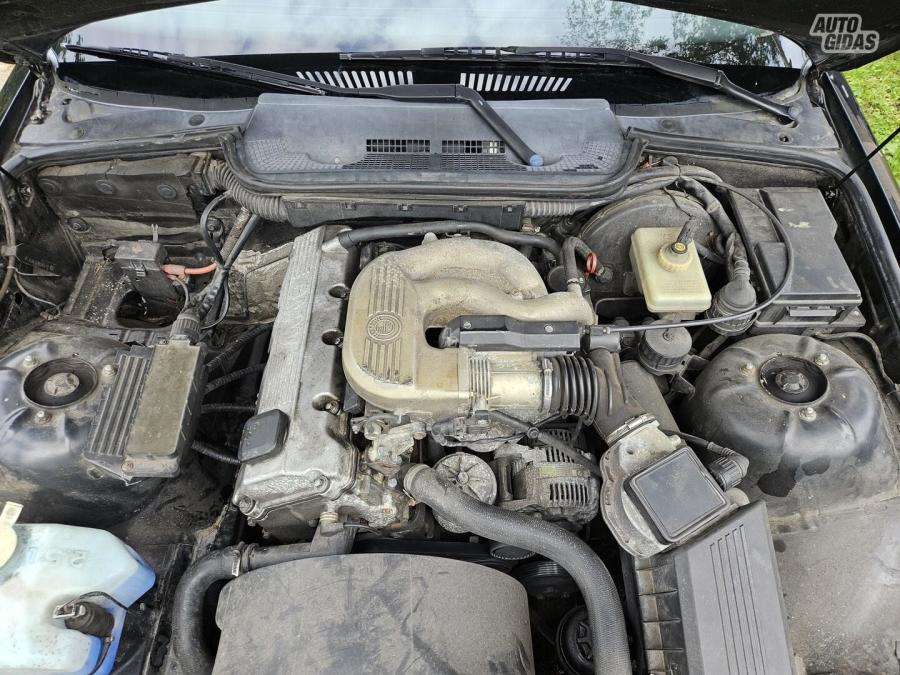 Melns BMW 318 1995 Klaipėda, ar dzinēja tilpumu 1.80 L un nobraukumu 229 tūkst. km par 2899 €, foto 26 vietnē AUTOMOTO.COM.LV