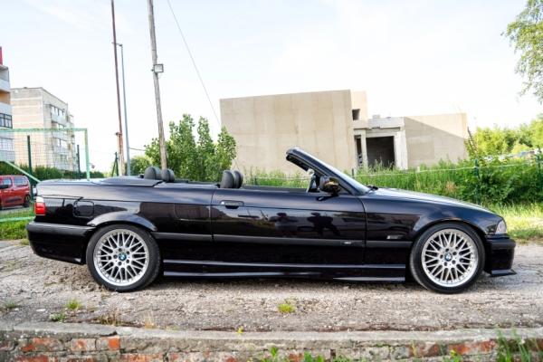 Black BMW 318 1996 in Riga, with an engine capacity of 2.50 L and mileage of 420 thousand km for 5300 €, photo 10 on AUTOMOTO.COM.LV