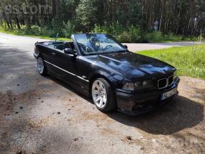 Black BMW 318 1996 in Daugavpils, with an engine capacity of 1.80 L and mileage of 251 thousand km for 4650 €, photo 7 on AUTOMOTO.COM.LV