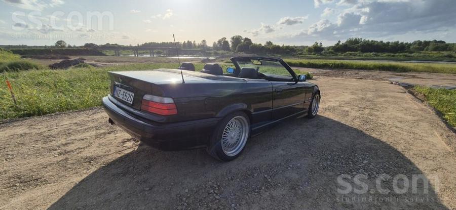Melns BMW 318 1998 Jēkabpils, ar dzinēja tilpumu 1.80 L un nobraukumu 282 tūkst. km par 4000 €, foto 2 vietnē AUTOMOTO.COM.LV