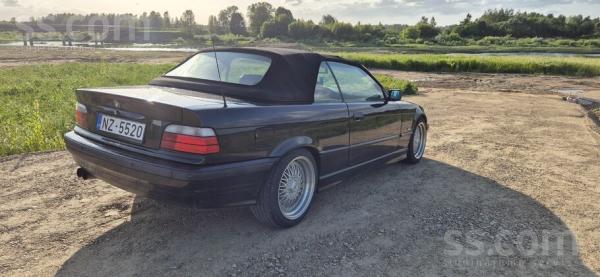 Melns BMW 318 1998 Jēkabpils, ar dzinēja tilpumu 1.80 L un nobraukumu 282 tūkst. km par 4000 €, foto 6 vietnē AUTOMOTO.COM.LV