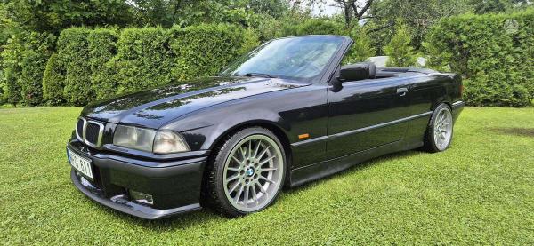 Black BMW 318 1998 in Kaunas, with an engine capacity of 1.80 L and mileage of 215 thousand km for 5800 €, photo 2 on AUTOMOTO.COM.LV