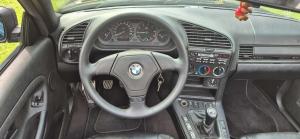 Black BMW 318 1998 in Kaunas, with an engine capacity of 1.80 L and mileage of 215 thousand km for 5800 €, photo 12 on AUTOMOTO.COM.LV