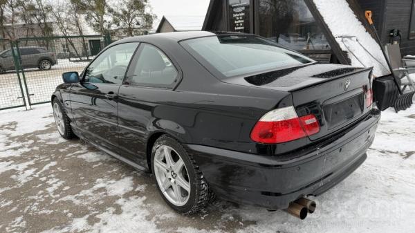 Melns BMW 318 2002 Liepāja, ar dzinēja tilpumu 2.00 L un nobraukumu 233 tūkst. km par 4700 €, foto 6 vietnē AUTOMOTO.COM.LV