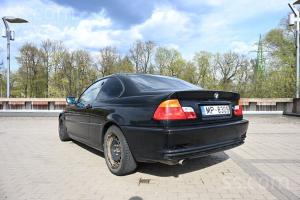 Melns BMW 318 2002 Rīga, ar dzinēja tilpumu 2.00 L un nobraukumu 256 tūkst. km par 2700 €, foto 4 vietnē AUTOMOTO.COM.LV