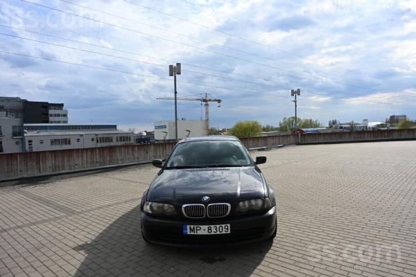 Black BMW 318 2002 in Riga, with an engine capacity of 2.00 L and mileage of 256 thousand km for 2700 €, photo 5 on AUTOMOTO.COM.LV
