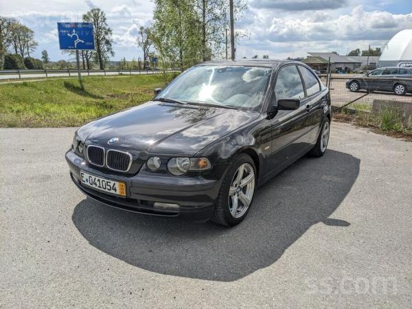 Black BMW 318 2002 in Cesis, with an engine capacity of 2.00 L and mileage of 173 thousand km for 2500 €, photo 1 on AUTOMOTO.COM.LV