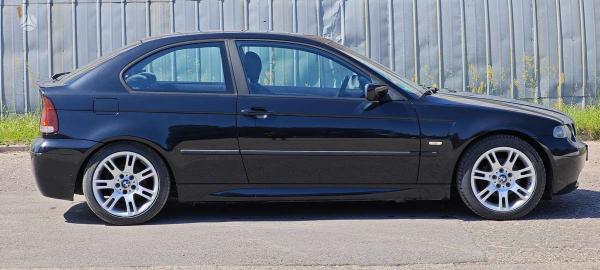 Black BMW 318 2004 in Utena, with an engine capacity of 1.80 L and mileage of 217 thousand km for 2850 €, photo 5 on AUTOMOTO.COM.LV