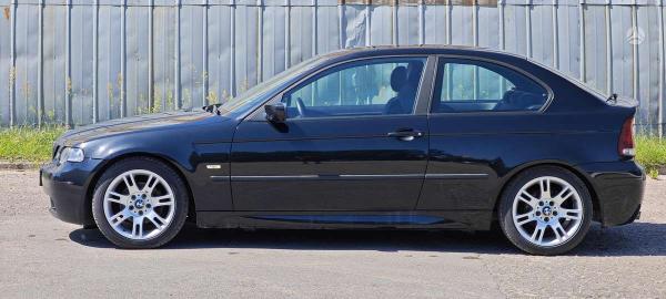 Black BMW 318 2004 in Utena, with an engine capacity of 1.80 L and mileage of 217 thousand km for 2850 €, photo 6 on AUTOMOTO.COM.LV