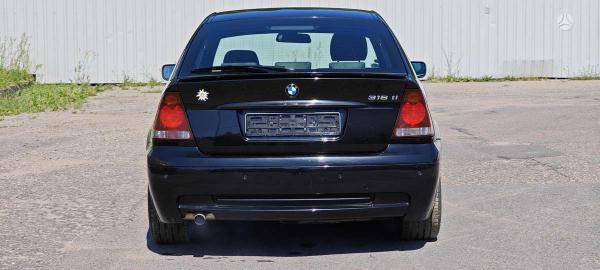 Black BMW 318 2004 in Utena, with an engine capacity of 1.80 L and mileage of 217 thousand km for 2850 €, photo 8 on AUTOMOTO.COM.LV