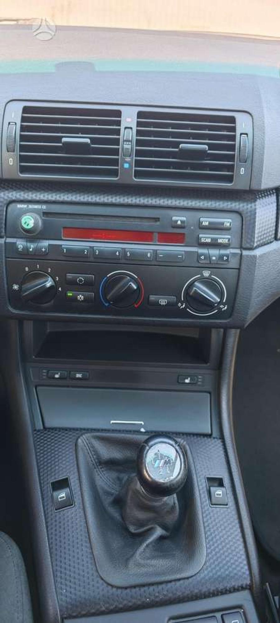 Melns BMW 318 2004 Utena, ar dzinēja tilpumu 1.80 L un nobraukumu 217 tūkst. km par 2850 €, foto 15 vietnē AUTOMOTO.COM.LV