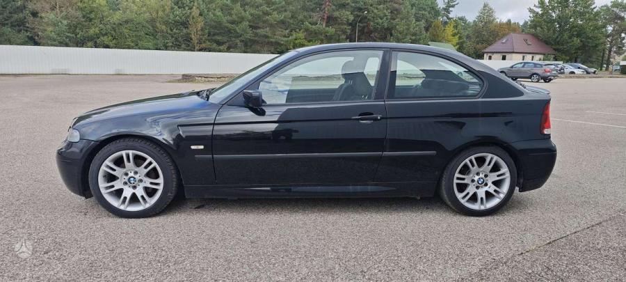 Melns BMW 318 2004 Utena, ar dzinēja tilpumu 1.80 L un nobraukumu 217 tūkst. km par 2650 €, foto 3 vietnē AUTOMOTO.COM.LV