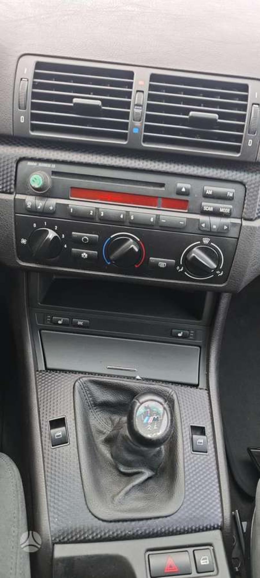 Melns BMW 318 2004 Utena, ar dzinēja tilpumu 1.80 L un nobraukumu 217 tūkst. km par 2650 €, foto 15 vietnē AUTOMOTO.COM.LV