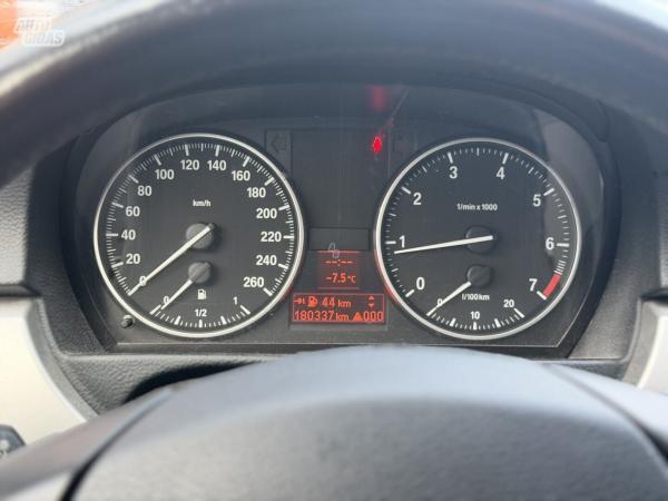 Melns BMW 318 2008 Viļņa, ar dzinēja tilpumu 2.00 L un nobraukumu 180 tūkst. km par 2200 €, foto 9 vietnē AUTOMOTO.COM.LV
