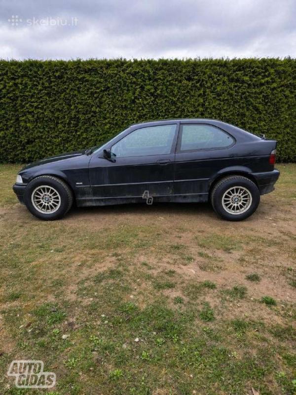 Black BMW 318 2000 in Vilnius, with an engine capacity of 1.70 L and mileage of 427 thousand km for 1300 €, photo 1 on AUTOMOTO.COM.LV