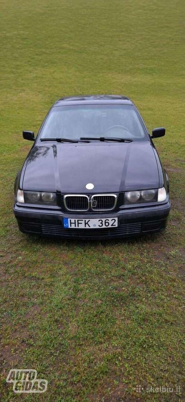 Black BMW 318 2000 in Vilnius, with an engine capacity of 1.70 L and mileage of 427 thousand km for 1300 €, photo 4 on AUTOMOTO.COM.LV