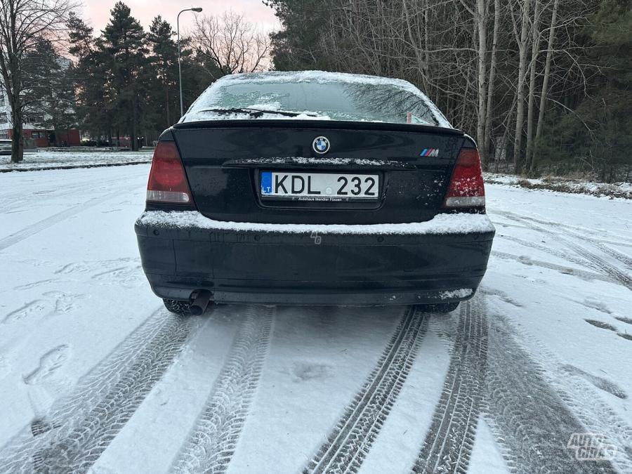 Black BMW 318 2003 in Vilnius, with an engine capacity of 1.80 L and mileage of 153 thousand km for 1500 €, photo 4 on AUTOMOTO.COM.LV