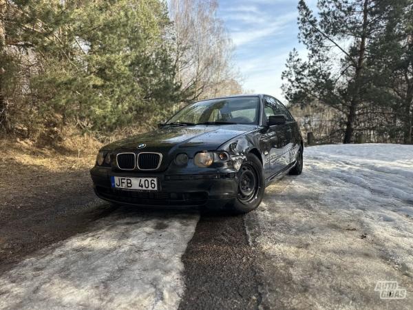 Black BMW 318 2003 in Vilnius, with an engine capacity of 2.00 L and mileage of 372 thousand km for 700 €, photo 1 on AUTOMOTO.COM.LV