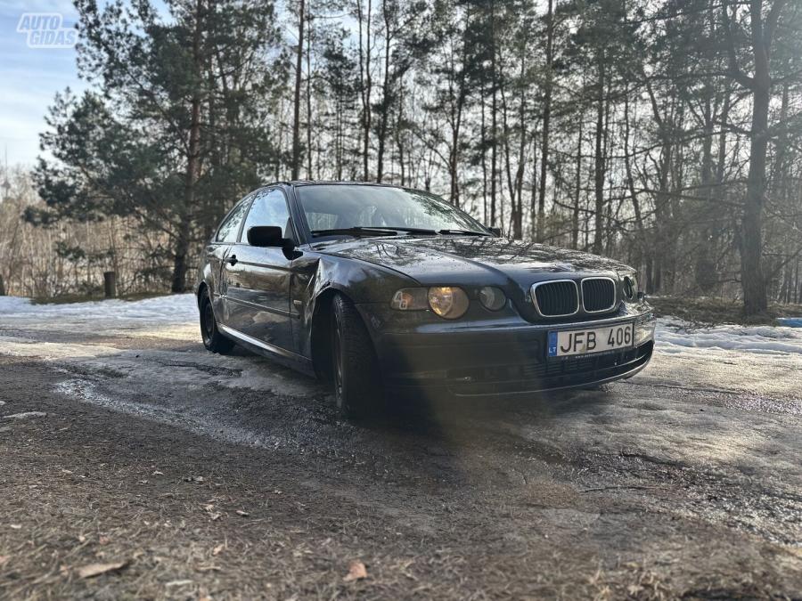 Black BMW 318 2003 in Vilnius, with an engine capacity of 2.00 L and mileage of 372 thousand km for 700 €, photo 2 on AUTOMOTO.COM.LV