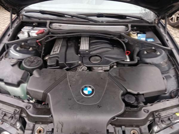 Black BMW 318 2004 in Utena, with an engine capacity of 1.80 L and mileage of 217 thousand km for 2650 €, photo 11 on AUTOMOTO.COM.LV