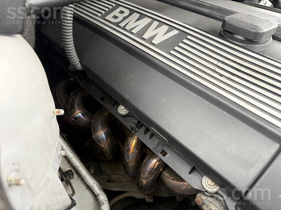 Melns BMW 318 2004 Rīga, ar dzinēja tilpumu 3.00 L un nobraukumu 230 tūkst. km par 7500 €, foto 12 vietnē AUTOMOTO.COM.LV