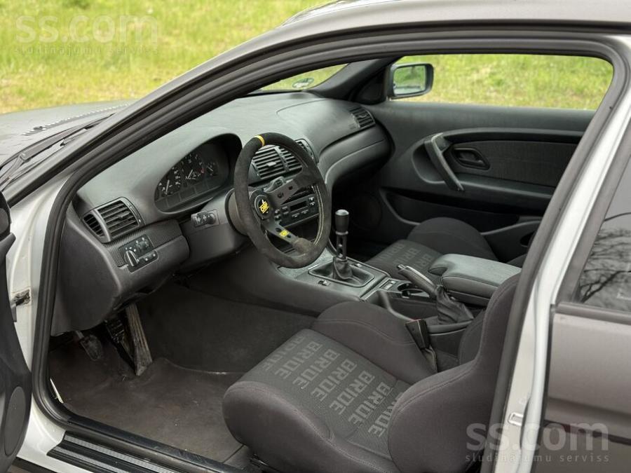 Melns BMW 318 2004 Rīga, ar dzinēja tilpumu 3.00 L un nobraukumu 230 tūkst. km par 7500 €, foto 13 vietnē AUTOMOTO.COM.LV