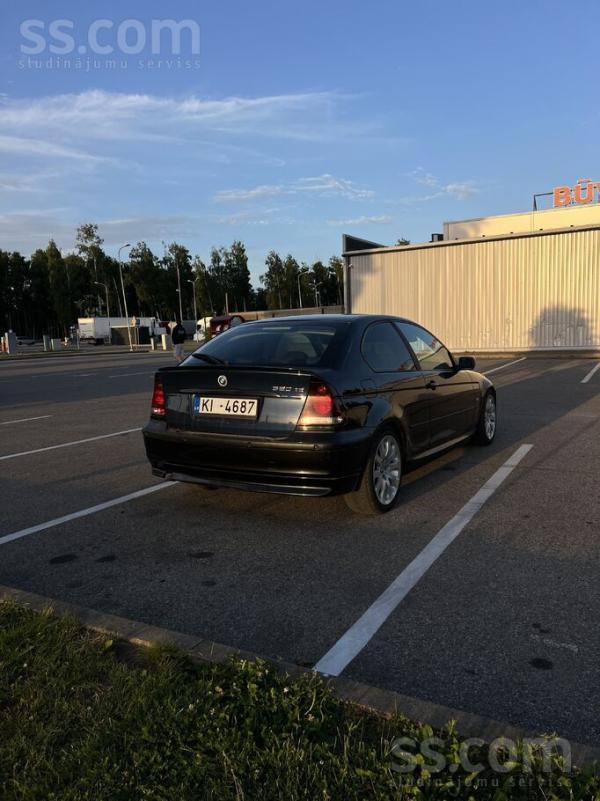 Melns BMW 318 2004 Rīga, ar dzinēja tilpumu 2.00 L un nobraukumu 428 tūkst. km par 1690 €, foto 4 vietnē AUTOMOTO.COM.LV