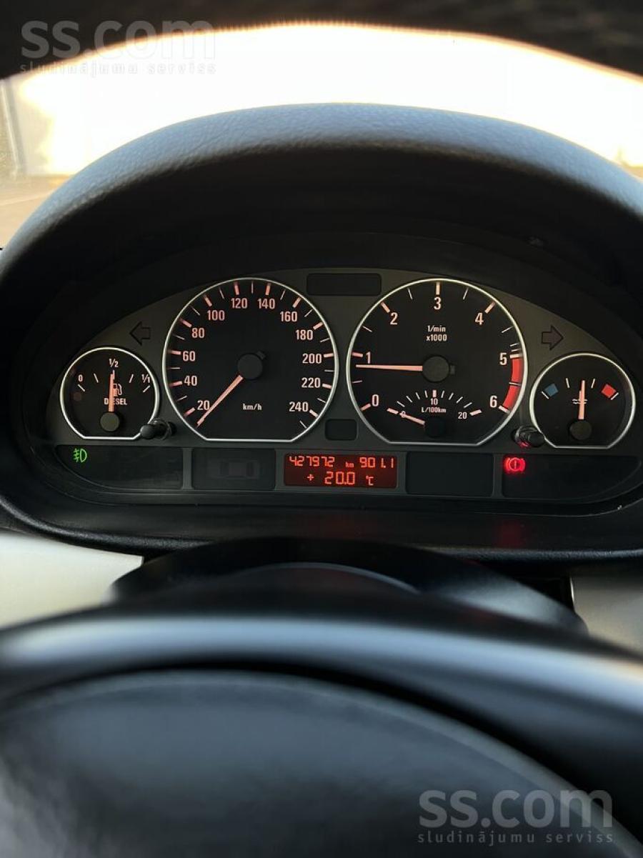 Melns BMW 318 2004 Rīga, ar dzinēja tilpumu 2.00 L un nobraukumu 428 tūkst. km par 1690 €, foto 8 vietnē AUTOMOTO.COM.LV