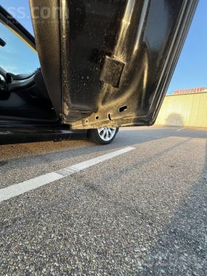 Melns BMW 318 2004 Rīga, ar dzinēja tilpumu 2.00 L un nobraukumu 428 tūkst. km par 1690 €, foto 9 vietnē AUTOMOTO.COM.LV