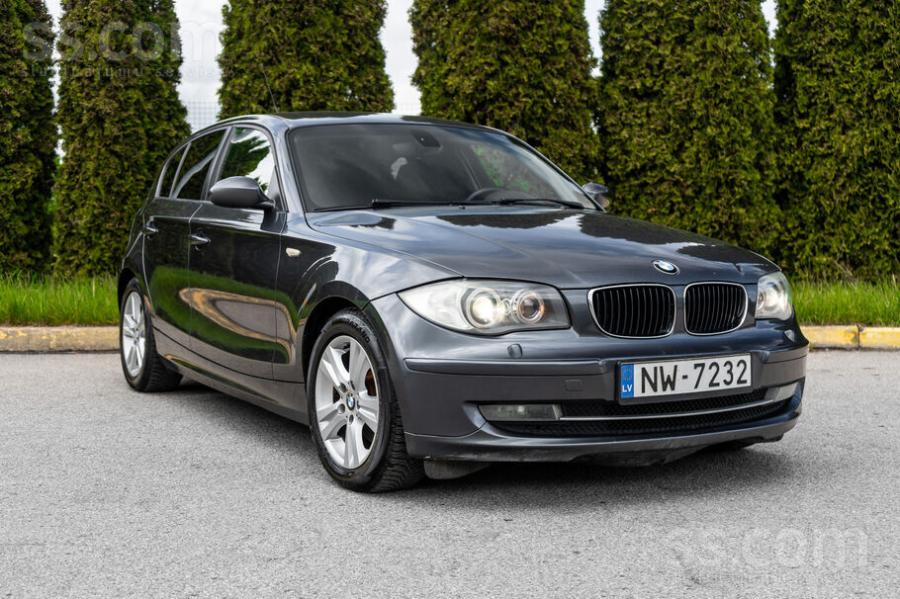 Melns BMW 318 2008 Jelgava, ar dzinēja tilpumu 2.00 L un nobraukumu 255 tūkst. km par 3650 €, foto 1 vietnē AUTOMOTO.COM.LV