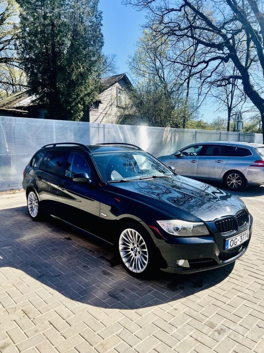 Black BMW 318 2009 in Riga, with an engine capacity of 2.00 L and mileage of 251 thousand km for 4699 €, photo 3 on AUTOMOTO.COM.LV