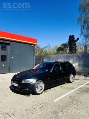 Black BMW 318 2009 in Riga, with an engine capacity of 2.00 L and mileage of 251 thousand km for 4699 €, photo 12 on AUTOMOTO.COM.LV
