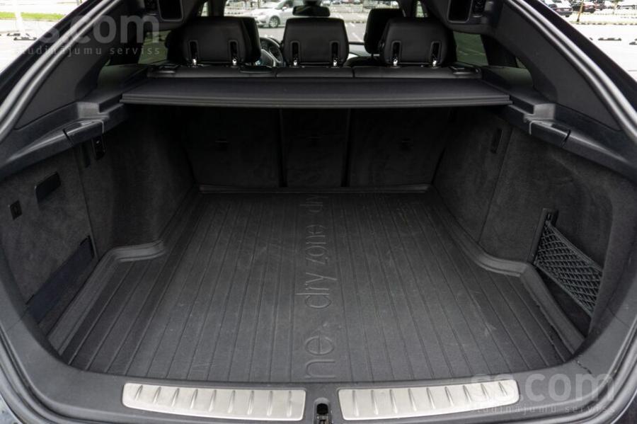 Melns BMW 318 2013 Rīga, ar dzinēja tilpumu 2.00 L un nobraukumu 301 tūkst. km par 12290 €, foto 35 vietnē AUTOMOTO.COM.LV