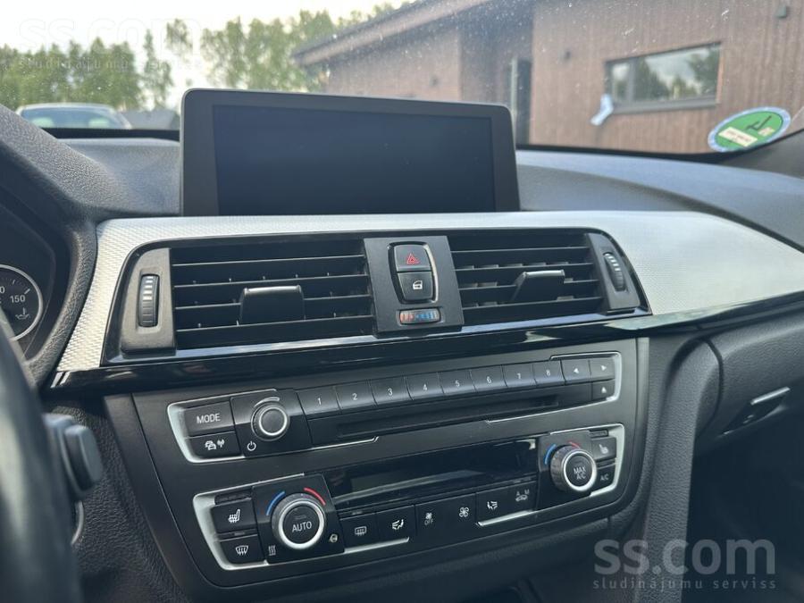Melns BMW 318 2016 Rīga, ar dzinēja tilpumu 2.00 L un nobraukumu 225 tūkst. km par 10990 €, foto 9 vietnē AUTOMOTO.COM.LV