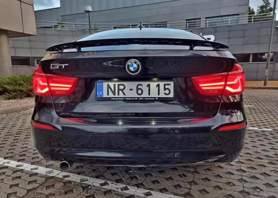 Black BMW 318 2017 in Riga, with an engine capacity of 2.00 L and mileage of 206 thousand km for 14590 €, photo 3 on AUTOMOTO.COM.LV