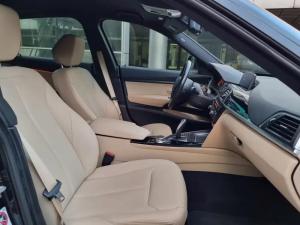Black BMW 318 2017 in Riga, with an engine capacity of 2.00 L and mileage of 206 thousand km for 14590 €, photo 8 on AUTOMOTO.COM.LV
