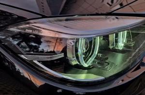 Black BMW 318 2017 in Riga, with an engine capacity of 2.00 L and mileage of 206 thousand km for 14590 €, photo 12 on AUTOMOTO.COM.LV